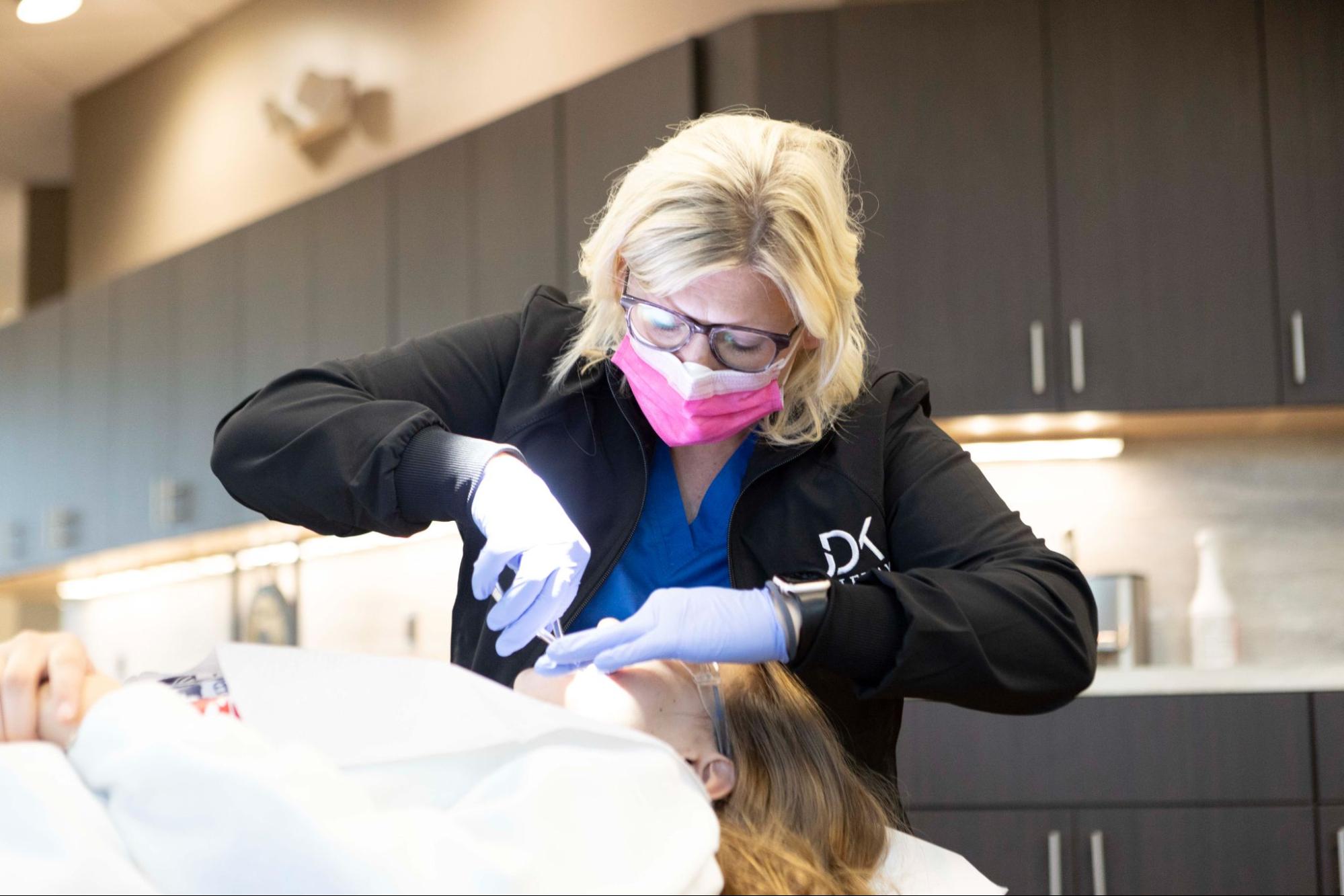 What Are the Main Elements of Braces? | Dillehay Orthodontics